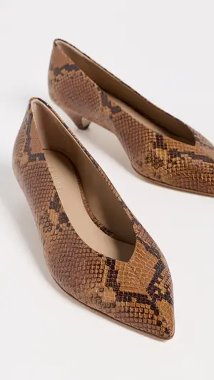 JAMIE HALLER The Trap Pumps