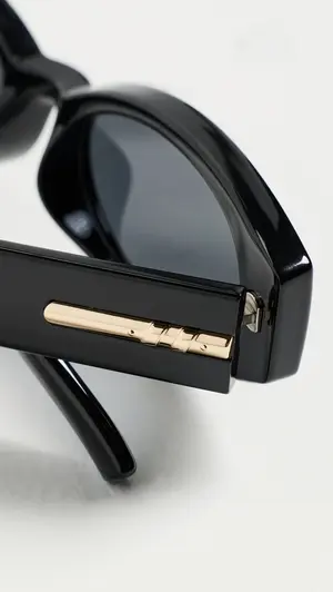 Le Specs Belladonna Sunglasses