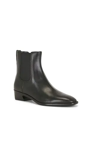 Vince Ari Boot