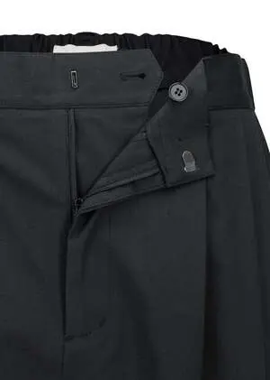 AMOMENTO Two-tuck Wide-leg Trousers