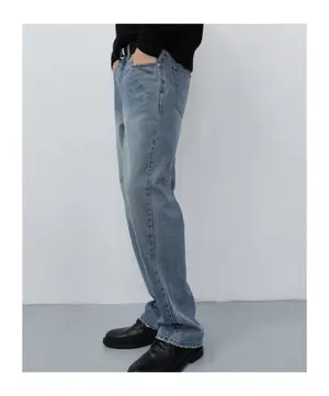 DUNST Loose Straight-leg Jeans