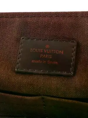 LOUIS VUITTON District Messenger Bag Damier Mm Crossbody Bag