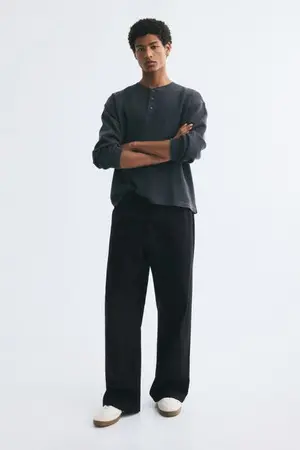 H&M Loose-fit Chinos - Black