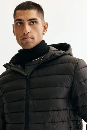 H&M Slim-fit Lightweight Puffer Jacket