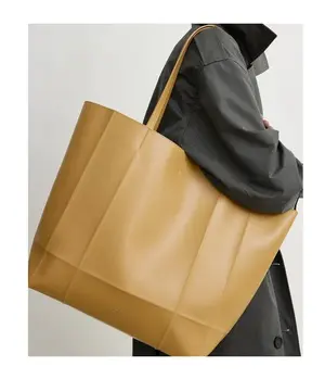 TOTEME Roam Leather Tote Bag