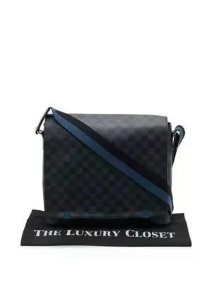 LOUIS VUITTON 2016 District Damier Graphite Messenger Bag