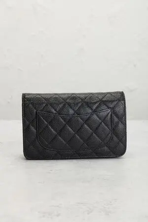 Chanel Caviar Classic Wallet On Chain