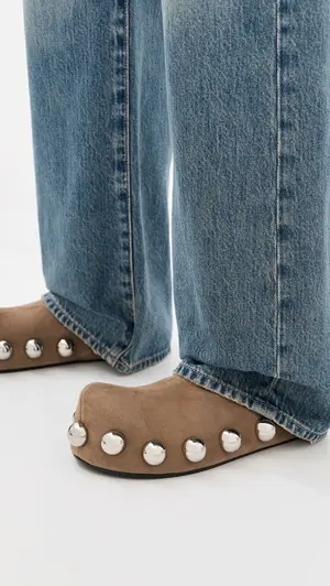 A.W.A.K.E. Mode A. W.a. K.e. Mode Anki Suede Clogs