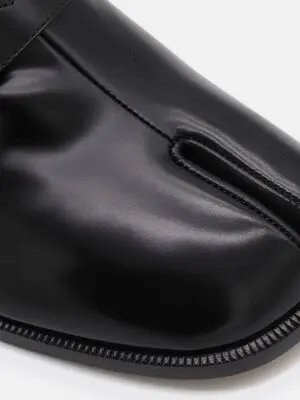 MAISON MARGIELA Tabi Penny Loafer In Brushed Leather With White Stitch