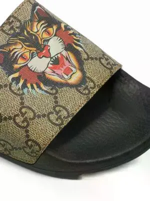 Gucci Gg Supreme Slides