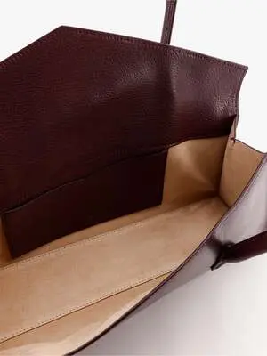 Alaïa Le Teckel Flap Leather Handbag - Red