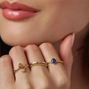 Jewlr Solitaire Oval With Triple Accents Ring