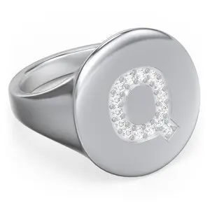 Jewlr Pavé Initial Signet Ring Q