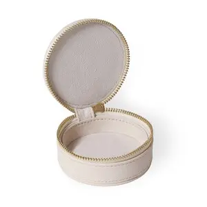 Jewlr Engravable Round Jewelry Travel Case In Cream
