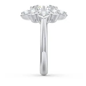 Jewlr Princess In Love Engaget Ring