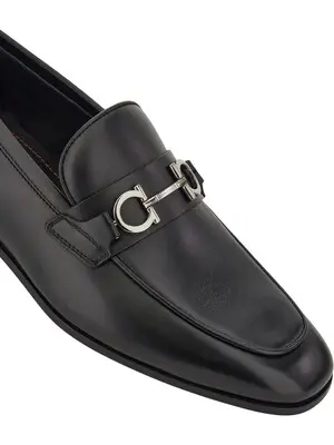 FERRAGAMO Gancini Leather Loafers - Black