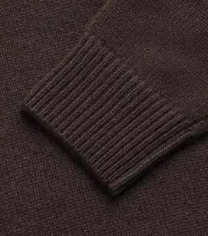 Soft Goat Cashmere Crew-neck Sweater