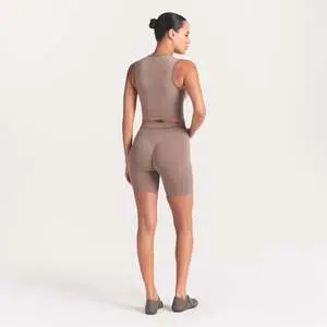 SKIMS 5" Biker Short | Grey | | Nike Ribbed Seamless