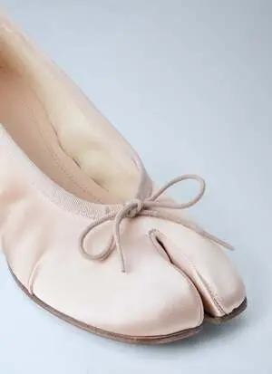 MAISON MARGIELA Tabi Ballerina Pump - Pink