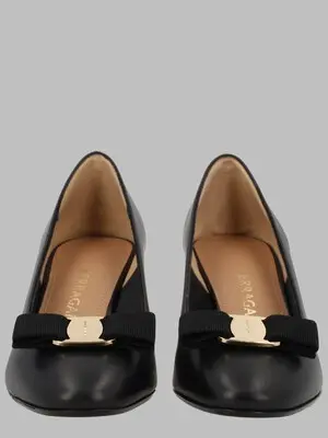 FERRAGAMO Décolleté "vara" Con Tacco