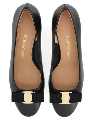 FERRAGAMO Décolleté "vara" Con Tacco