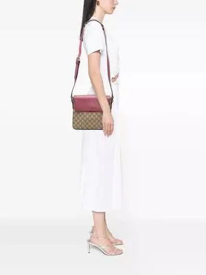 Gucci 2000-2015 Gg Supreme Flap Messenger Bag Crossbody Bag