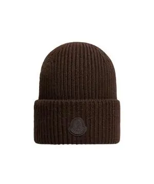 Moncler Logo Patch Ribbed Beanie - Brown
