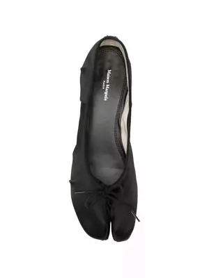 MAISON MARGIELA Tabi Satin Heeled Pumps