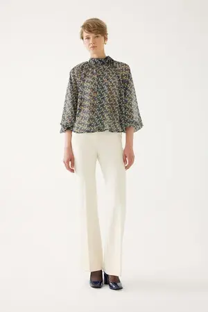 EXQUISE Printed Mock Neck Blouse