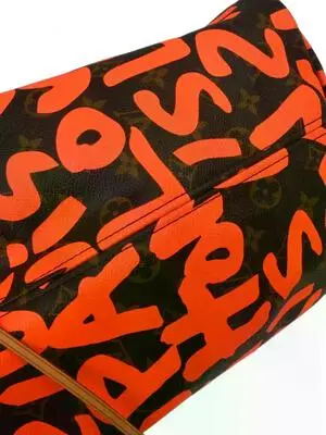 LOUIS VUITTON 2009 Gm Monogram Graffiti Neverfull Tote Bag