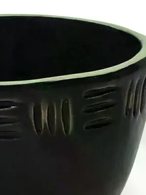 POMAX Meet The Kutis Hand-carved Bowls - Black
