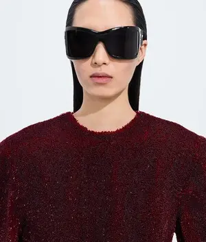 Bottega Veneta Intrecciato Wraparound Sunglasses - Black/gray