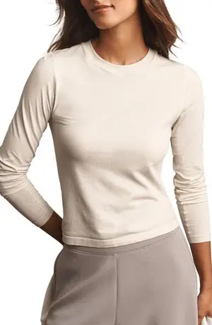 RHONE Strata Long Sleeve Performance T-shirt - Sand