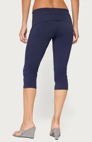 EDIKTED Rocio Foldover Capri Pants