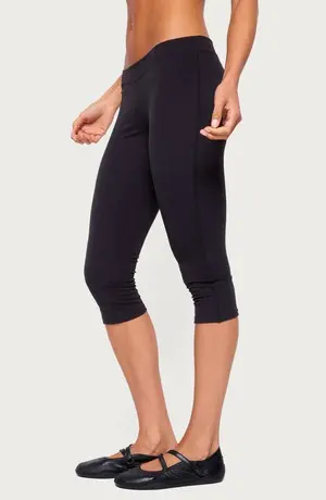 EDIKTED Aiko Capri Pants
