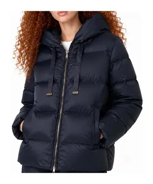 Max Mara Short Roomy Puffer Jacket In Water-repellent Plain-weave Fabric
