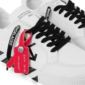 Off-White Leather Low-top Sneaker