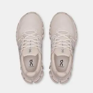 On Mesh Lace-up Sneaker - No