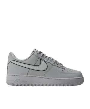 Nike Air Force 1 07 Shoes