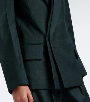 Victoria Beckham Minimal Blazer