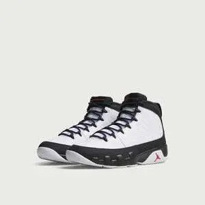 JORDAN 9 Retro Sneaker