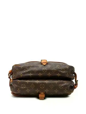 LOUIS VUITTON 1991 Monogram Saumur 30 Crossbody Bag