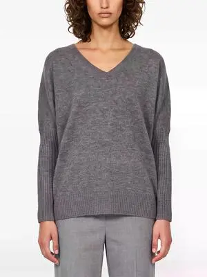 GOTHA V-neck Sweater