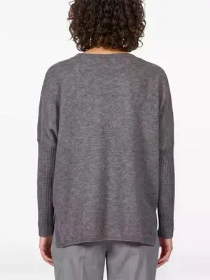 GOTHA V-neck Sweater