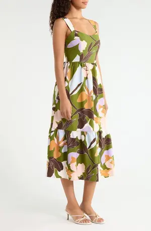 SUGARLIPS Silda Floral Smocked Back Panel Maxi Dress