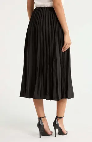 SUGARLIPS Sidney Pleated Maxi Skirt