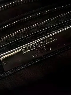 Balenciaga 2010-2026 Medium Lambskin Le City Satchel - Black