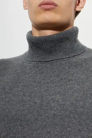 LISA YANG Cashmere Turtleneck ‘faron