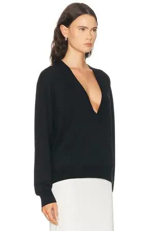 EAVES Devyn V Neck Sweater - Black