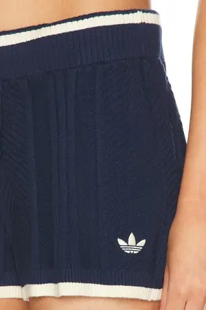 ADIDAS ORIGINALS Knit Short - Night Indigo
